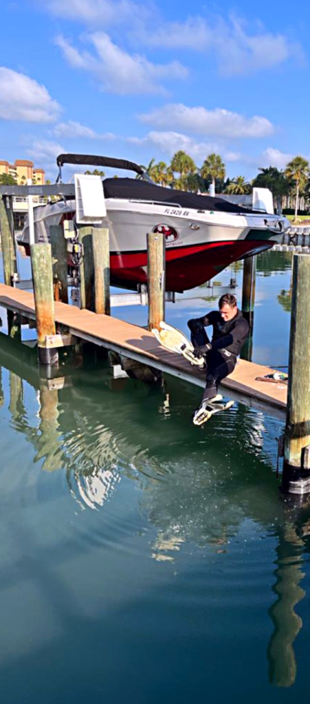 Floating Dock Cleaning Services | Landon Hull Diver | Florida Hull Cleaning